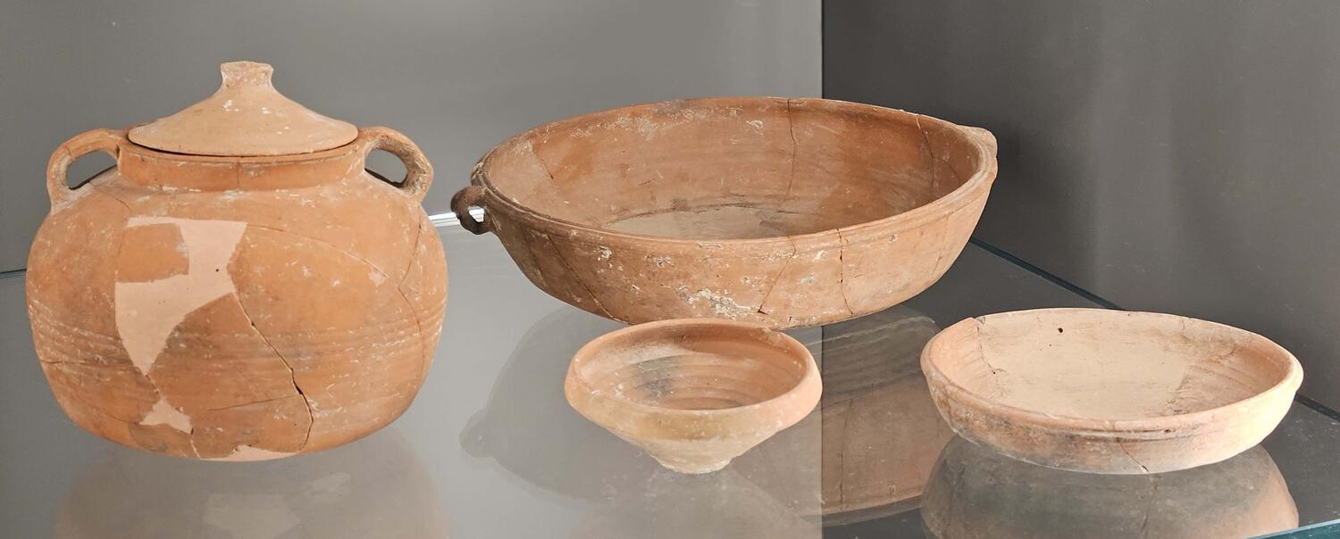 Kefar Ḥananya Pottery | Posen Library