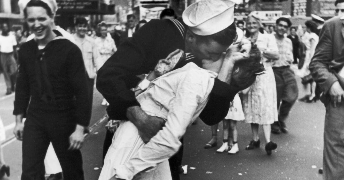 V-J Day in Times Square. August 14, 1945 | Posen Library